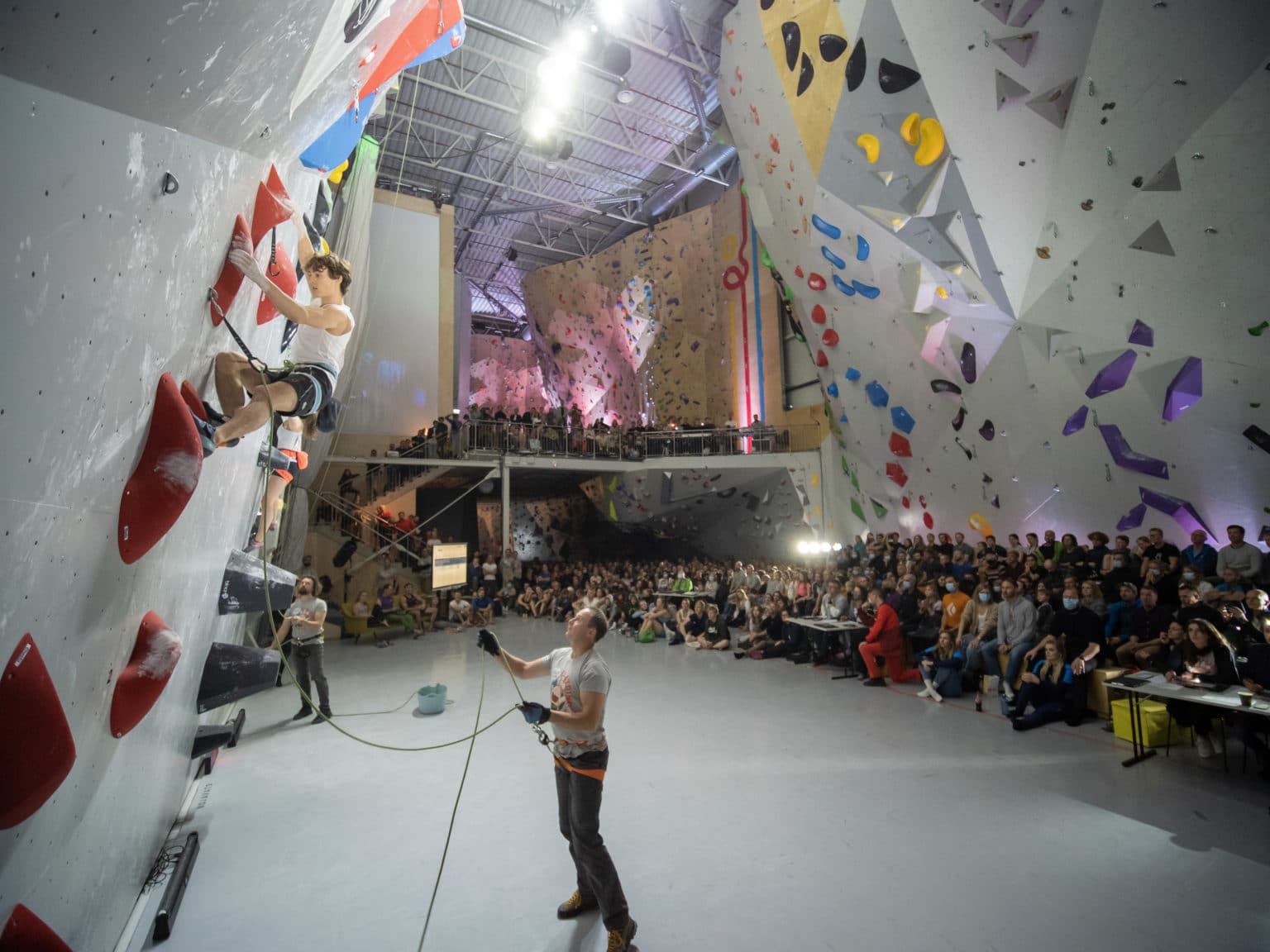 Kongepokal og medaljer til BK i NM - Bergen Klatreklubb